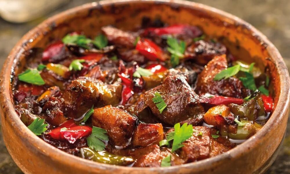 Највкусното селско месо за Прочка - рецепт со трик што ќе го направи ...